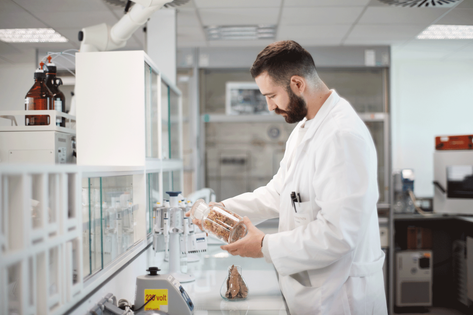 Plant-powered innovation - Clarins Group